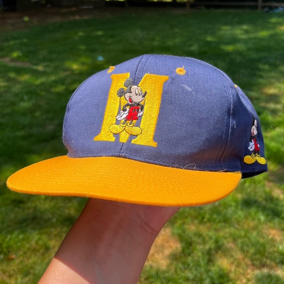 Disney | Accessories | Vintage Mickey Mouse Jerry Leigh Snapback Hat ...